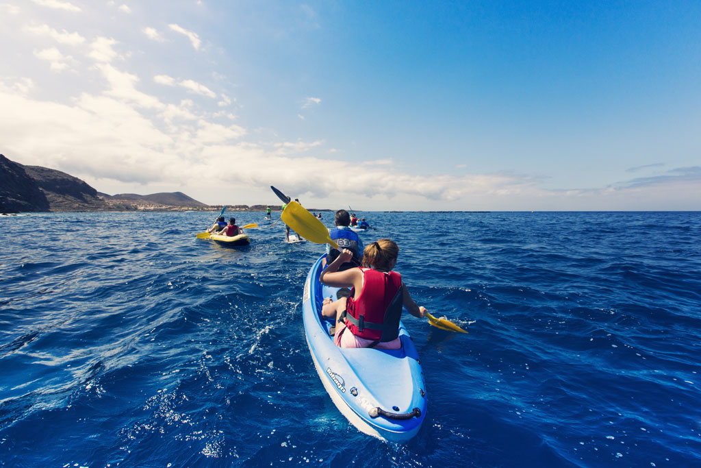 Kayak en Tenerife: Dónde practicarlo y empresas para excursiones