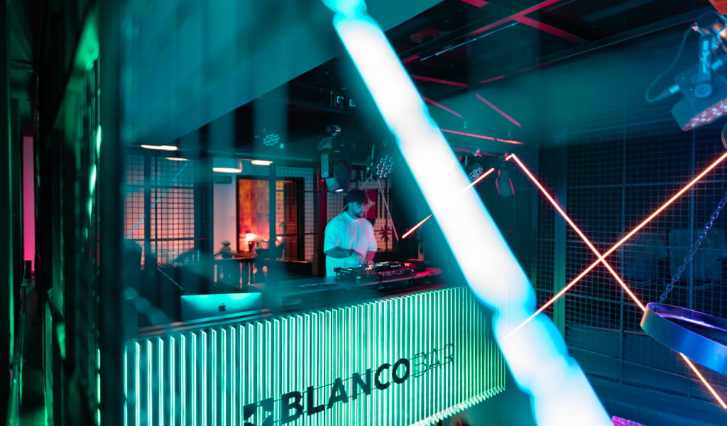 Blanco Bar | Discotecas y pubs en Tenerife | Tenerife